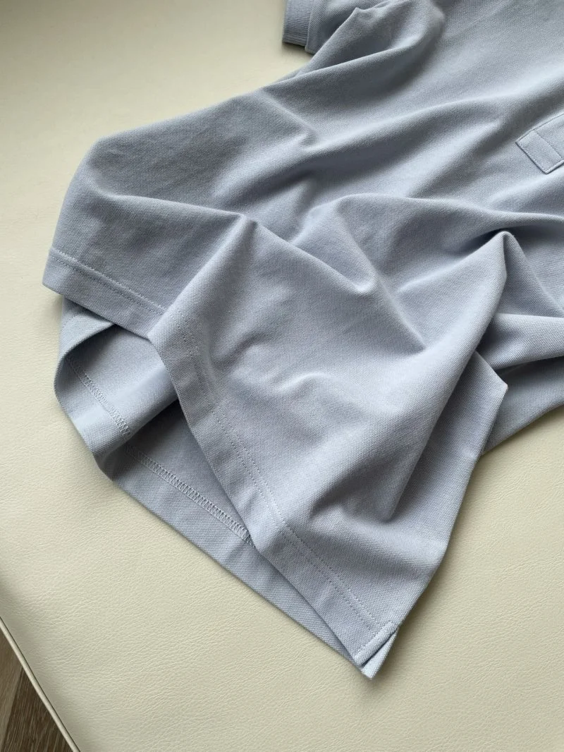 Low-cost Prada T-Shirts