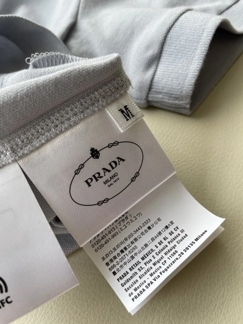 Low-cost Prada T-Shirts