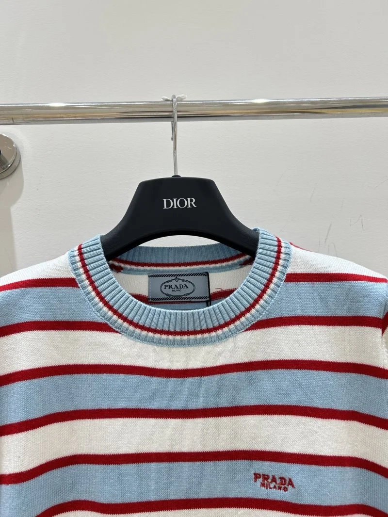 Bargain Prada T-Shirts