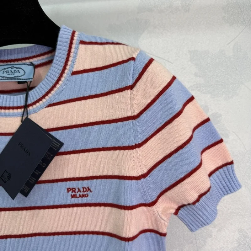High fidelity Prada T-Shirts