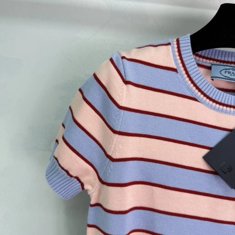 High fidelity Prada T-Shirts