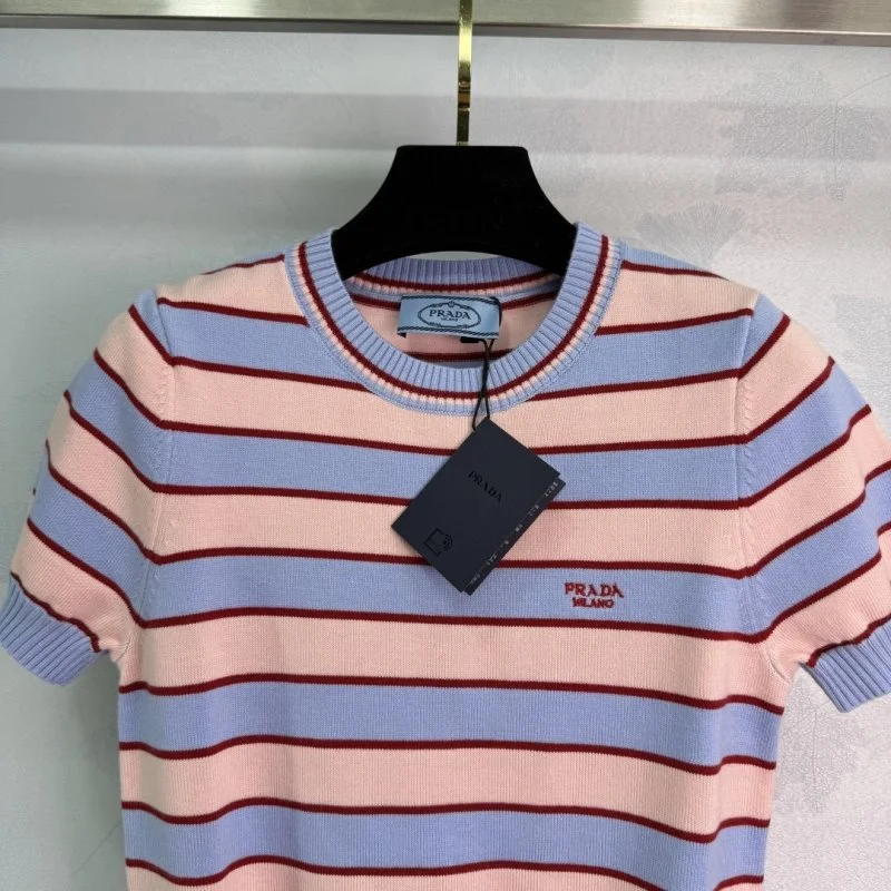 High fidelity Prada T-Shirts