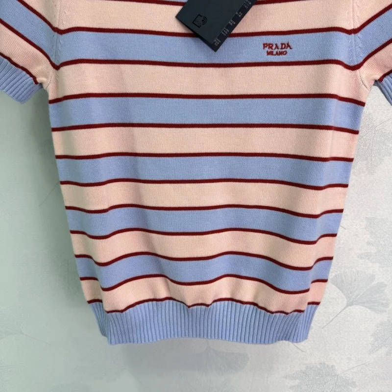 High fidelity Prada T-Shirts