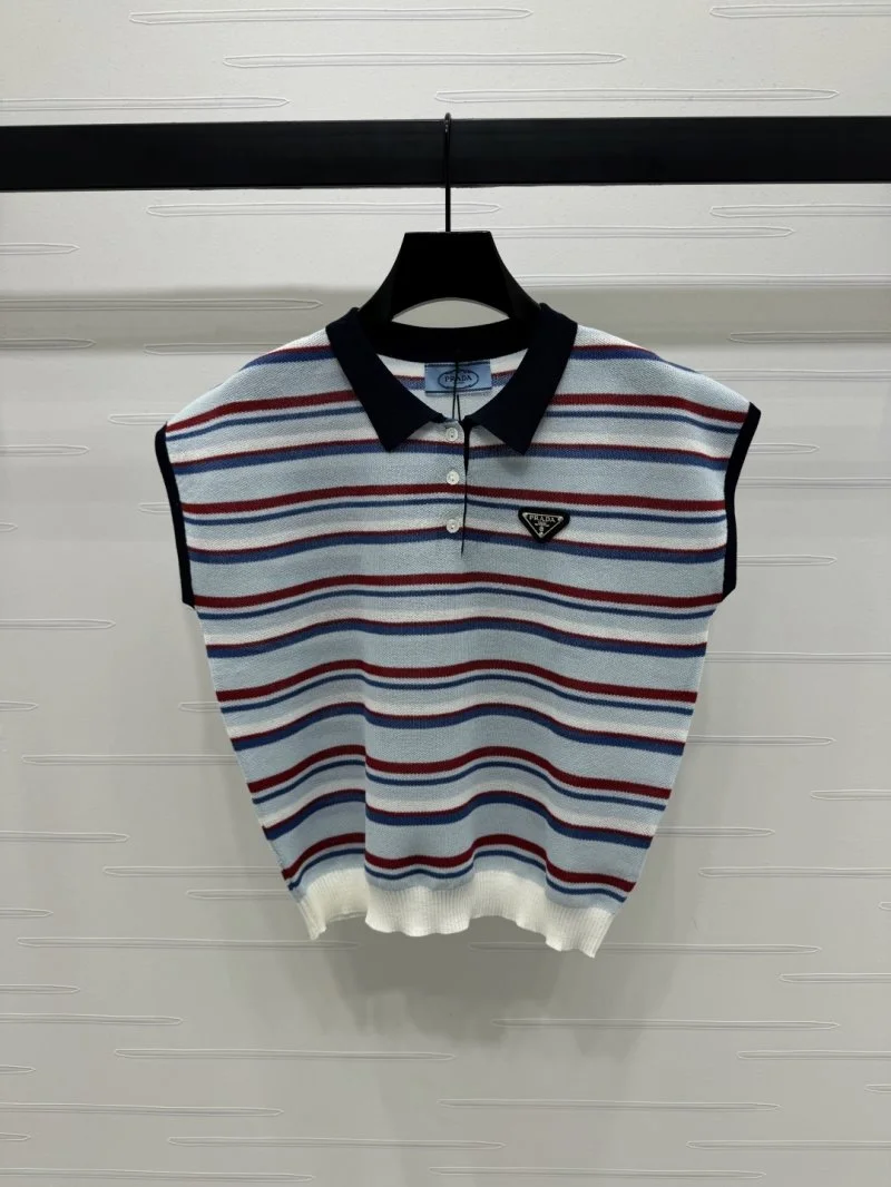 High fidelity Prada T-Shirts