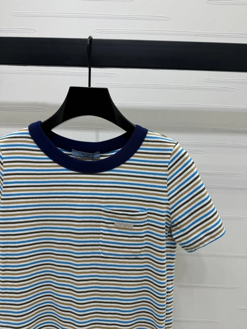 Factory-made Prada T-Shirts