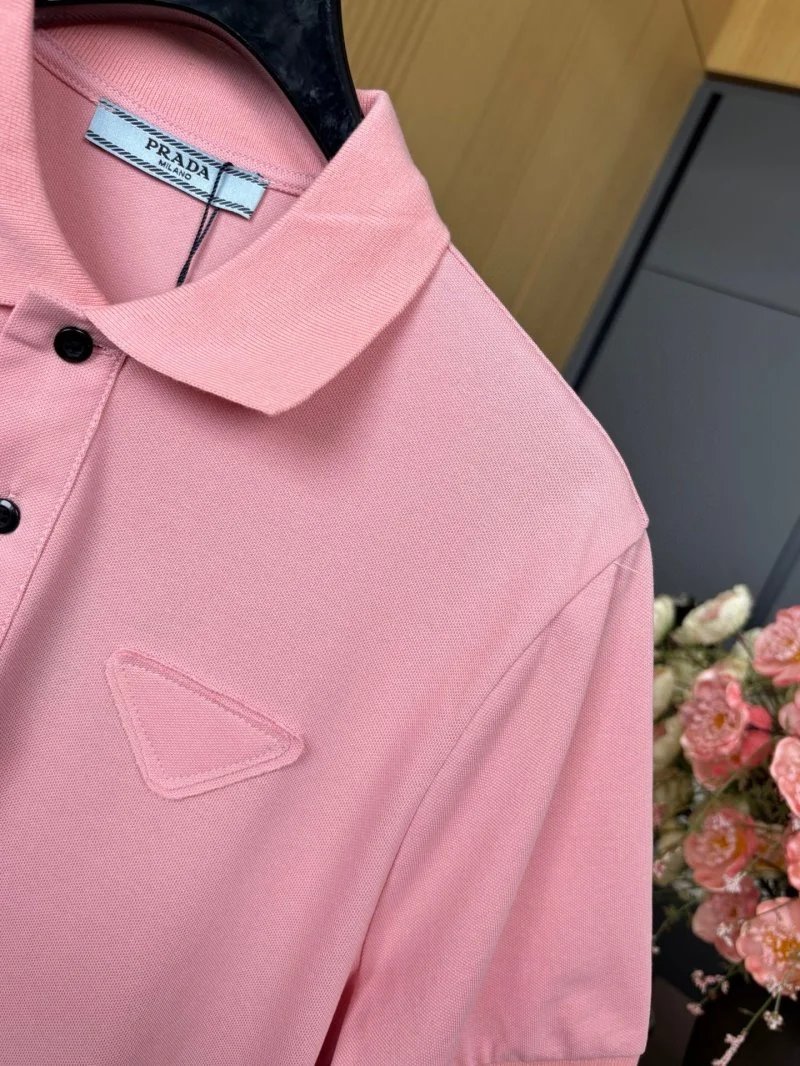 Cut-rate Prada T-Shirts