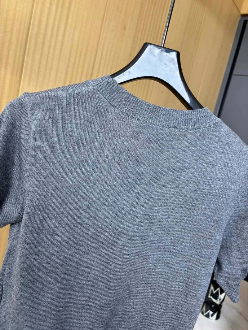Inexpensive Prada T-Shirts