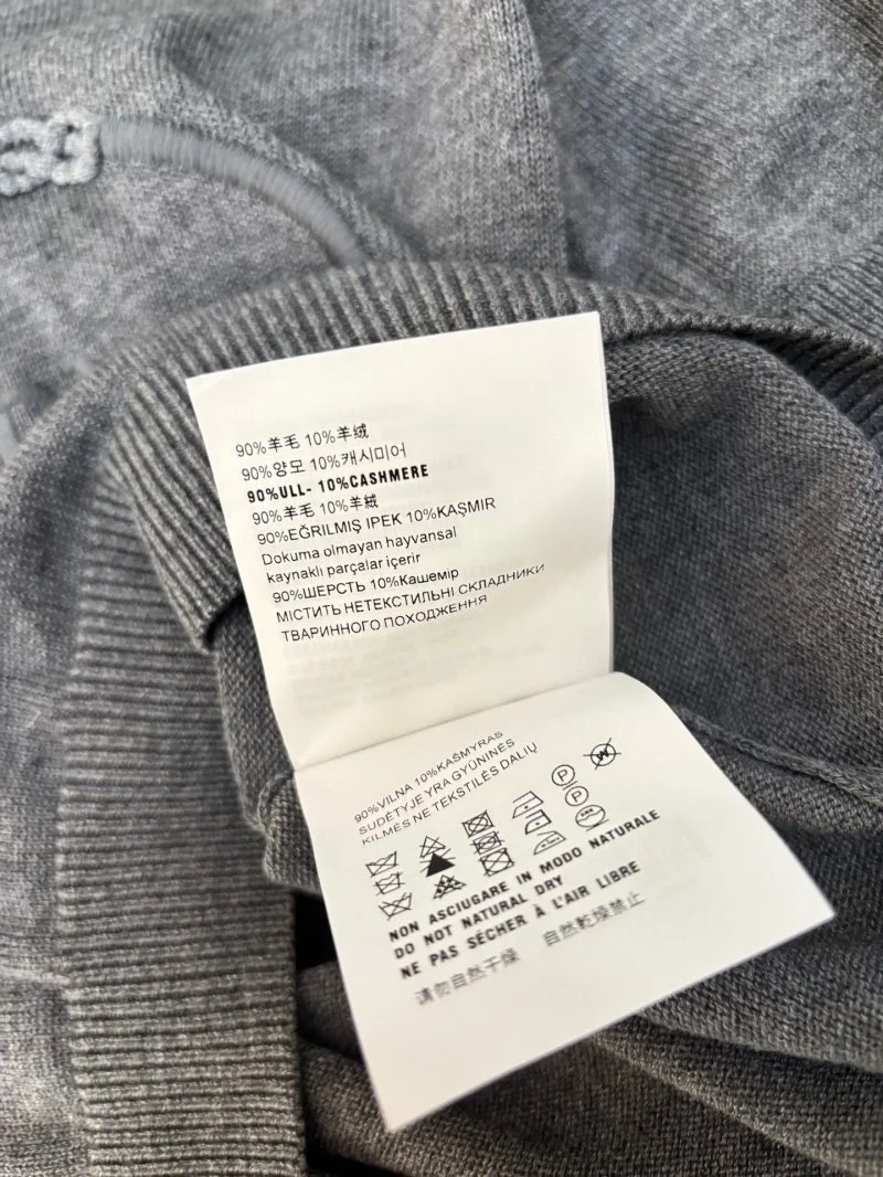 Inexpensive Prada T-Shirts