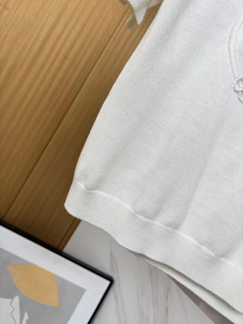 Top match Prada T-Shirts