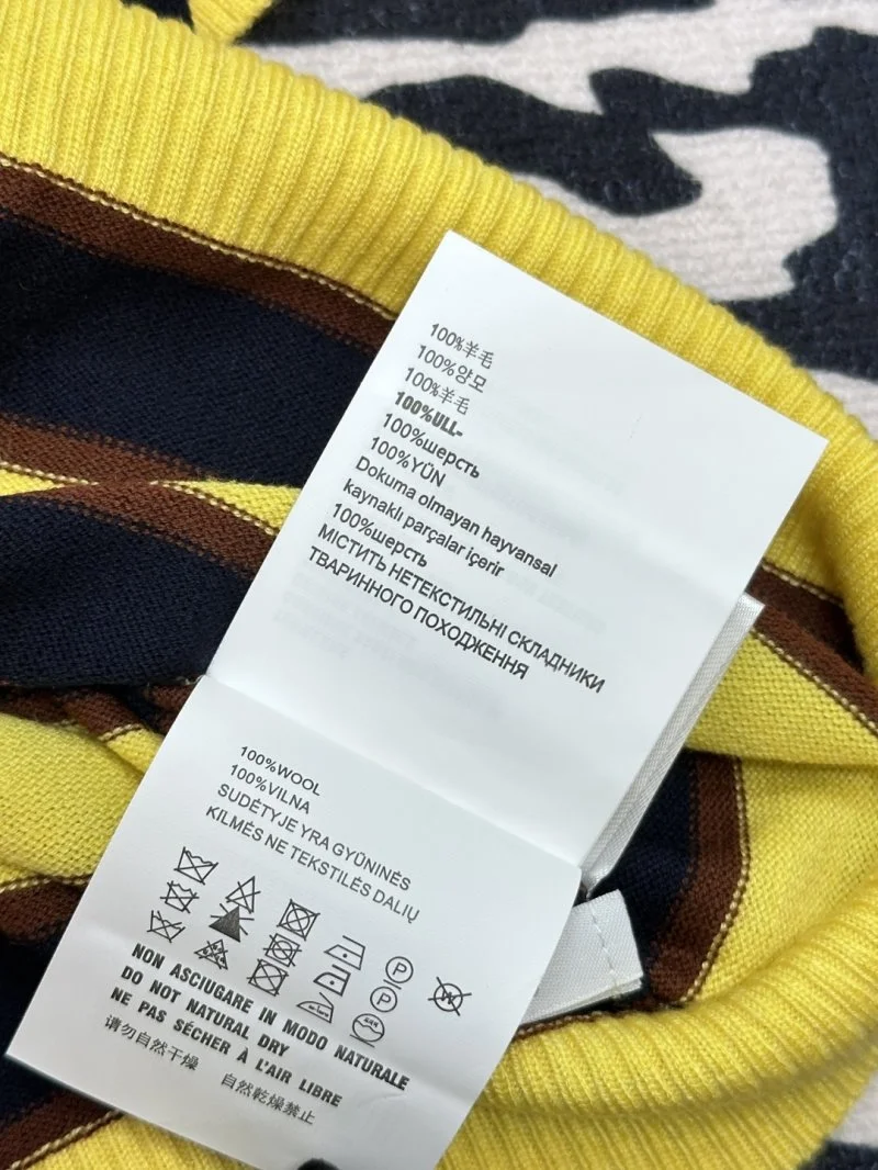Bargain Prada T-Shirts