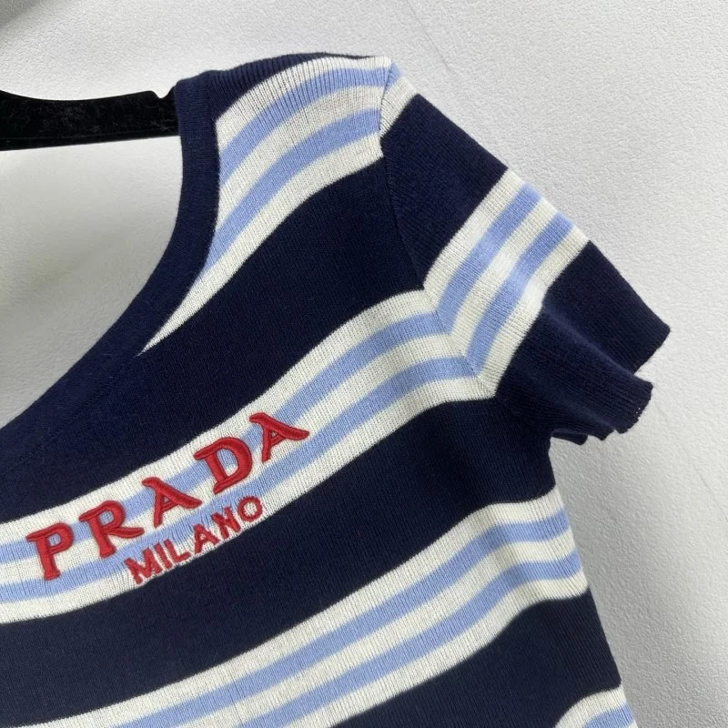 Inexpensive Prada T-Shirts
