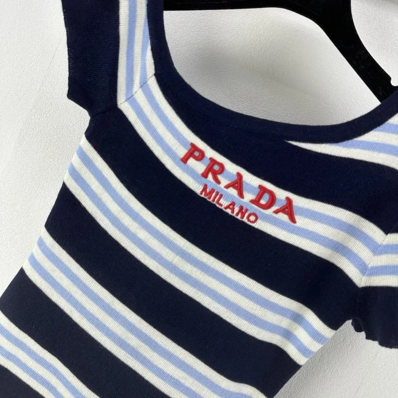 Inexpensive Prada T-Shirts