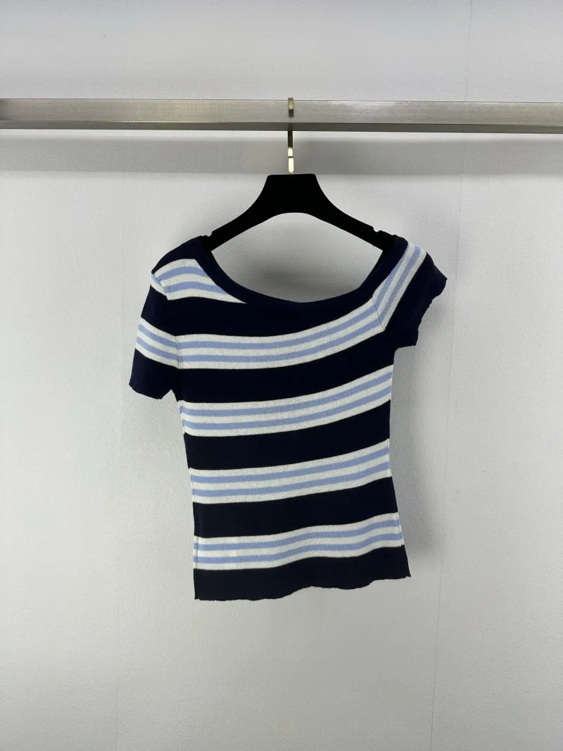 Inexpensive Prada T-Shirts