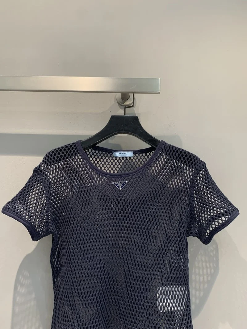High fidelity Prada T-Shirts