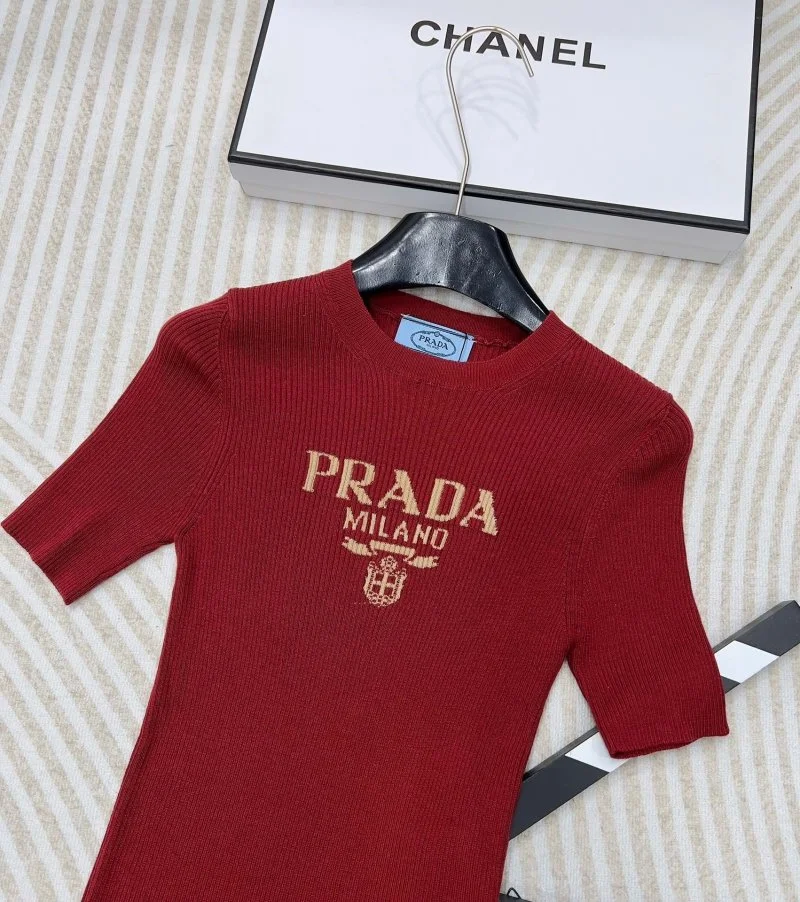 Bargain Prada T-Shirts