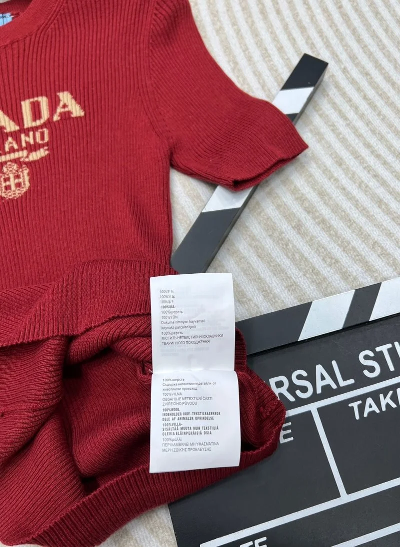 Bargain Prada T-Shirts