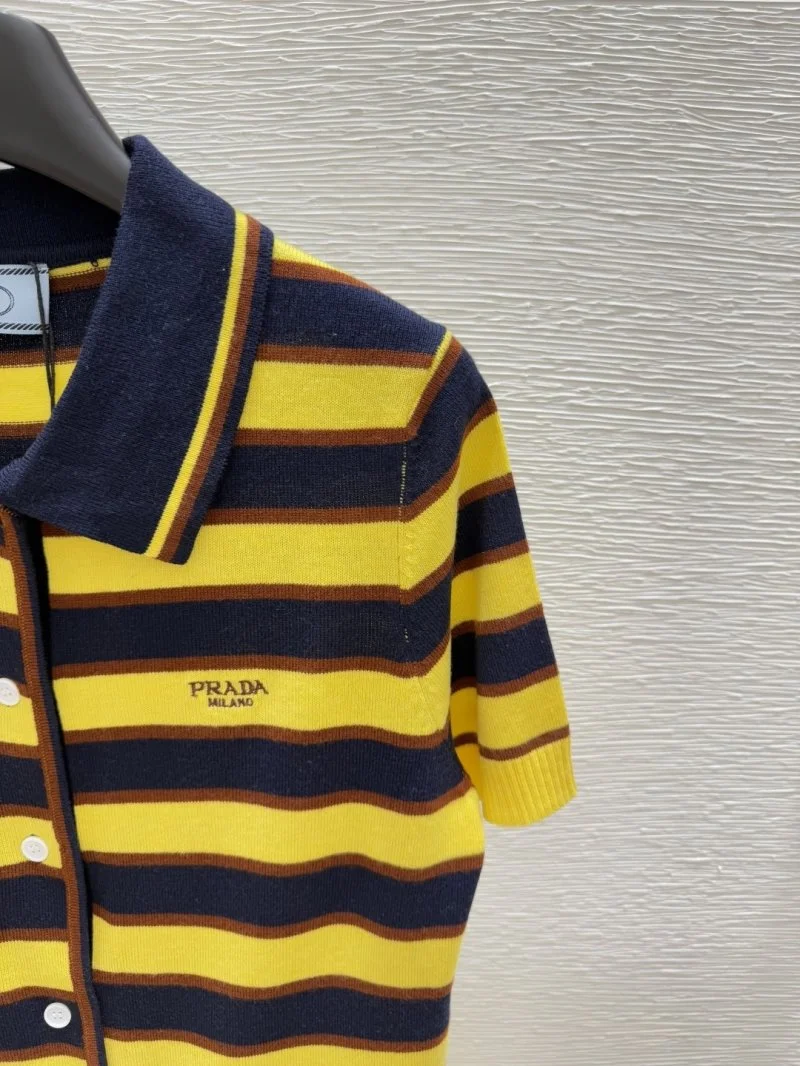 Inexpensive Prada T-Shirts