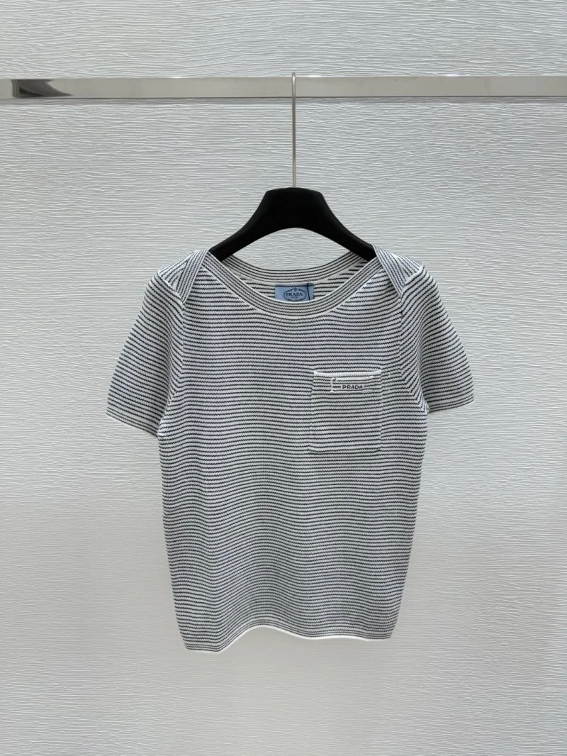 Low-cost Prada T-Shirts