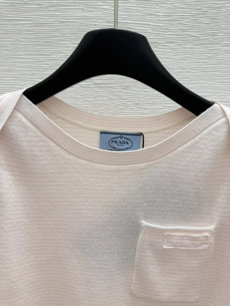 Low-cost Prada T-Shirts
