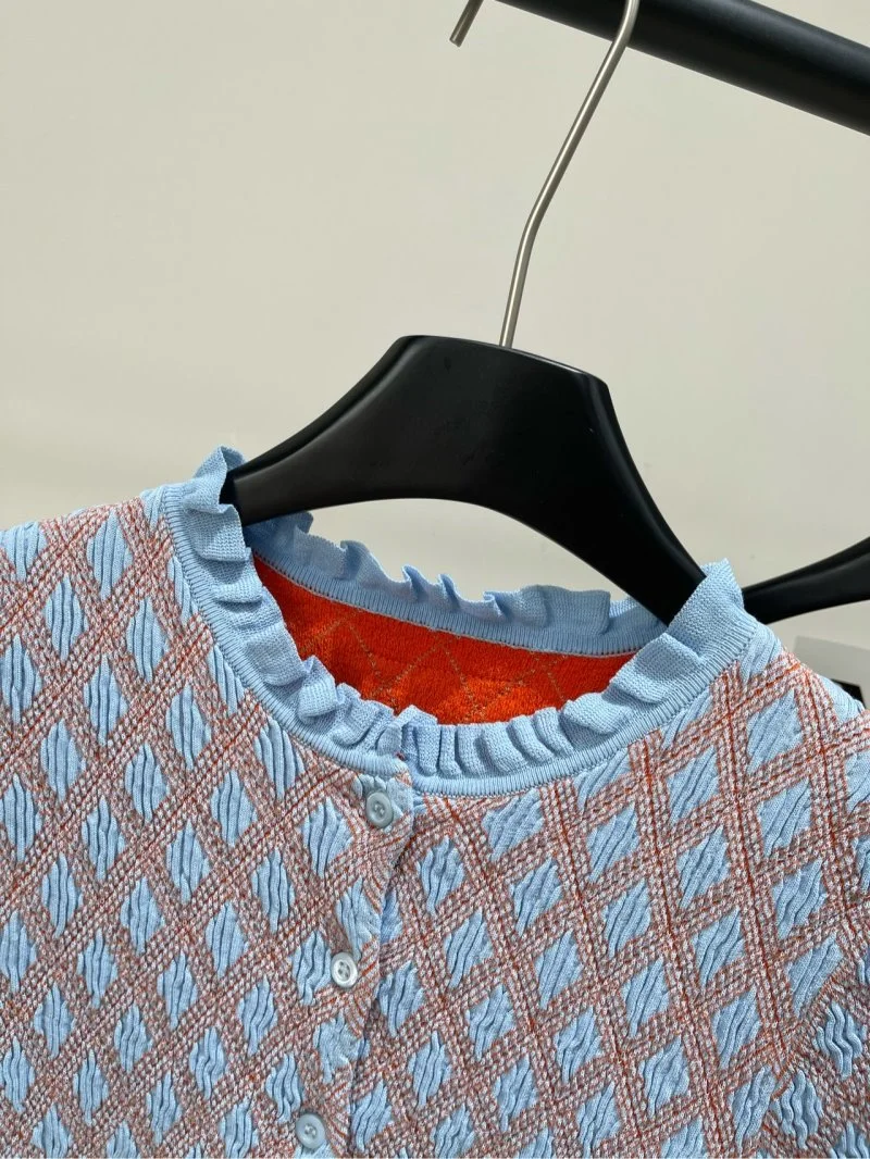 Inexpensive Prada T-Shirts