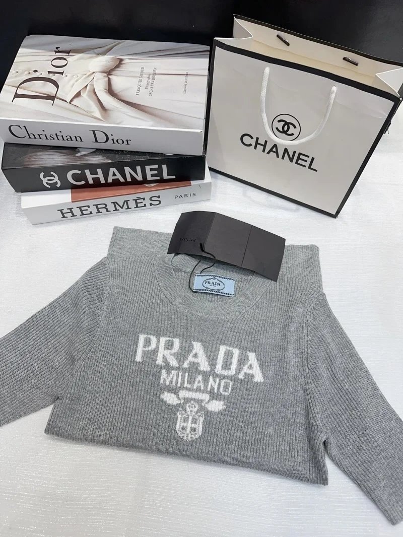 Cut-rate Prada T-Shirts