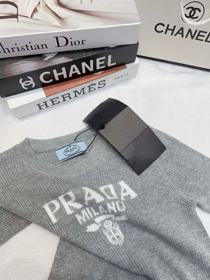 Cut-rate Prada T-Shirts