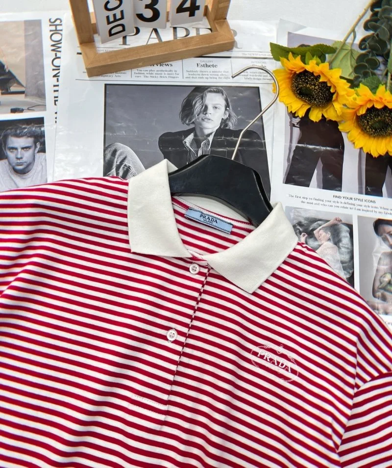 Accurate model Prada T-Shirts