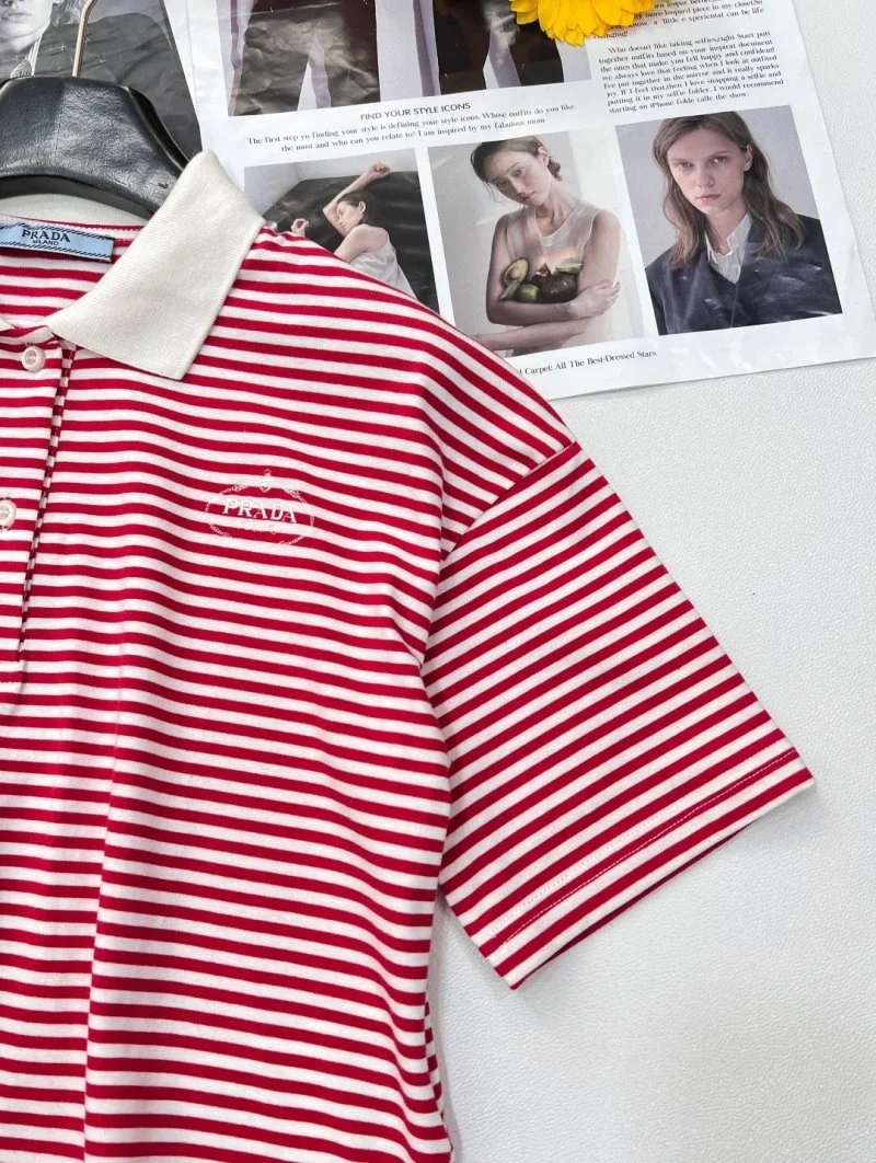 Accurate model Prada T-Shirts