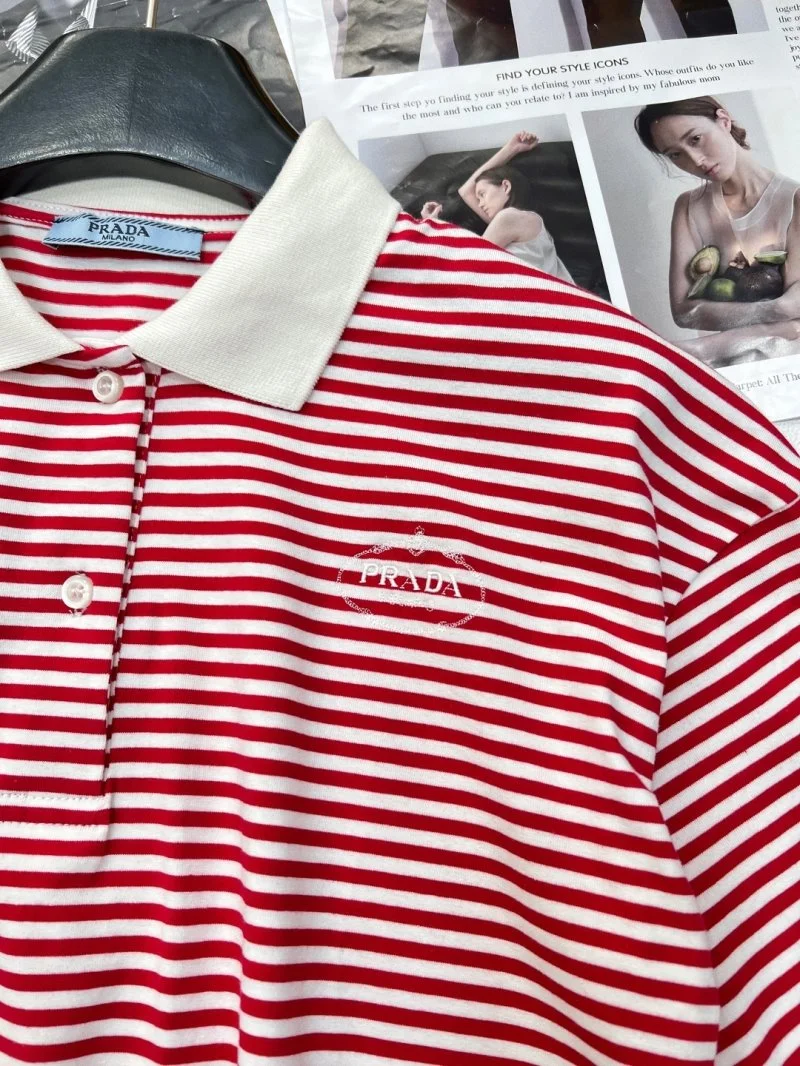 Accurate model Prada T-Shirts