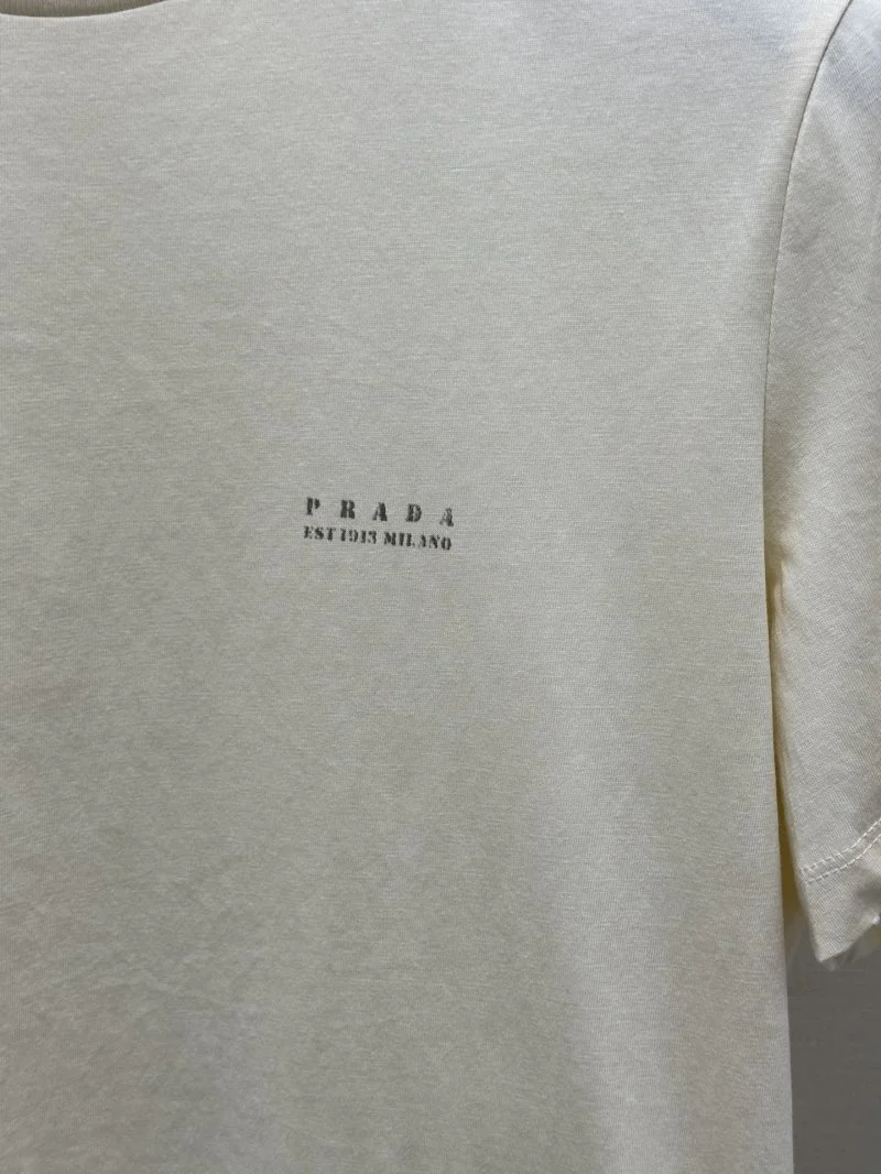 High fidelity Prada T-Shirts