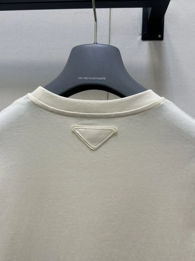 High fidelity Prada T-Shirts