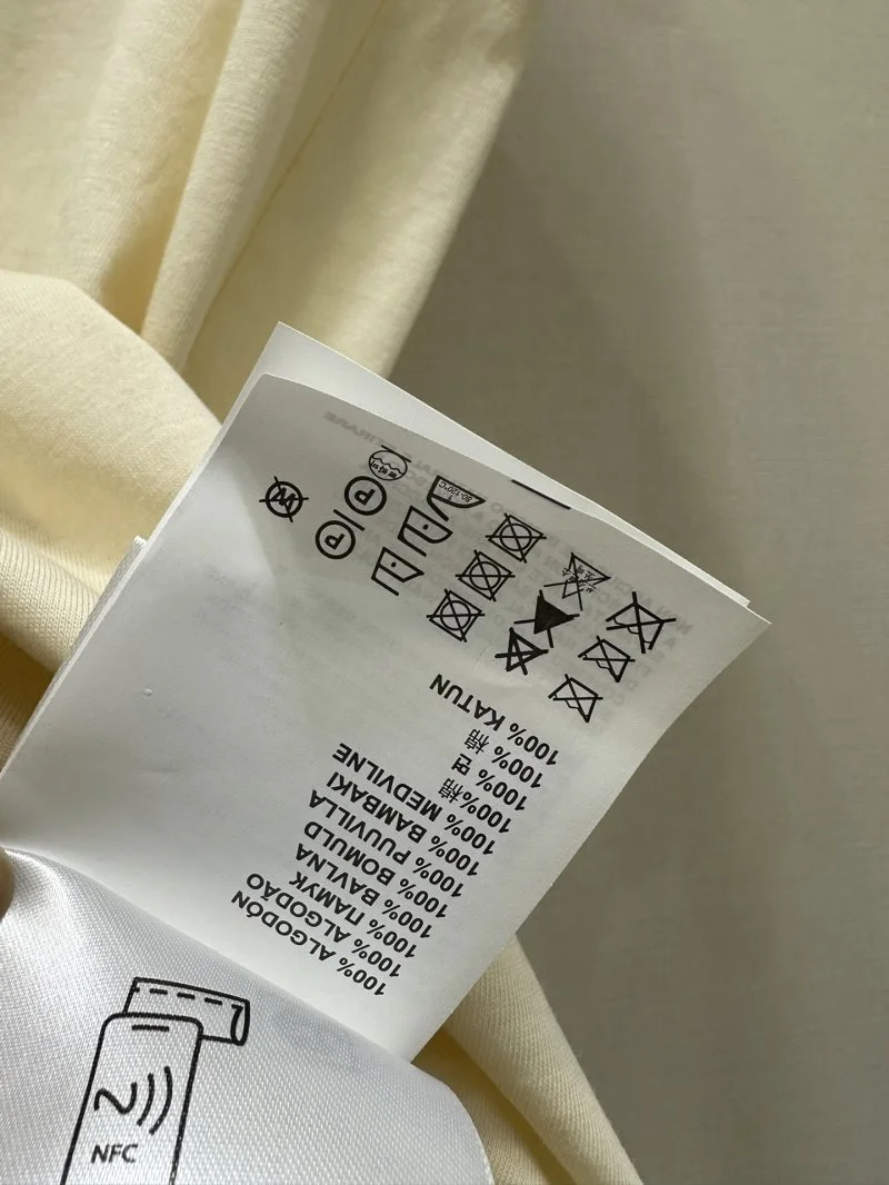 High fidelity Prada T-Shirts