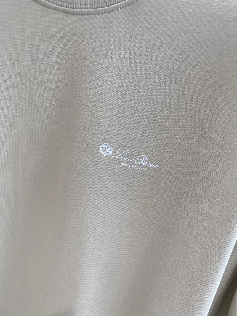 Cut-rate Prada T-Shirts