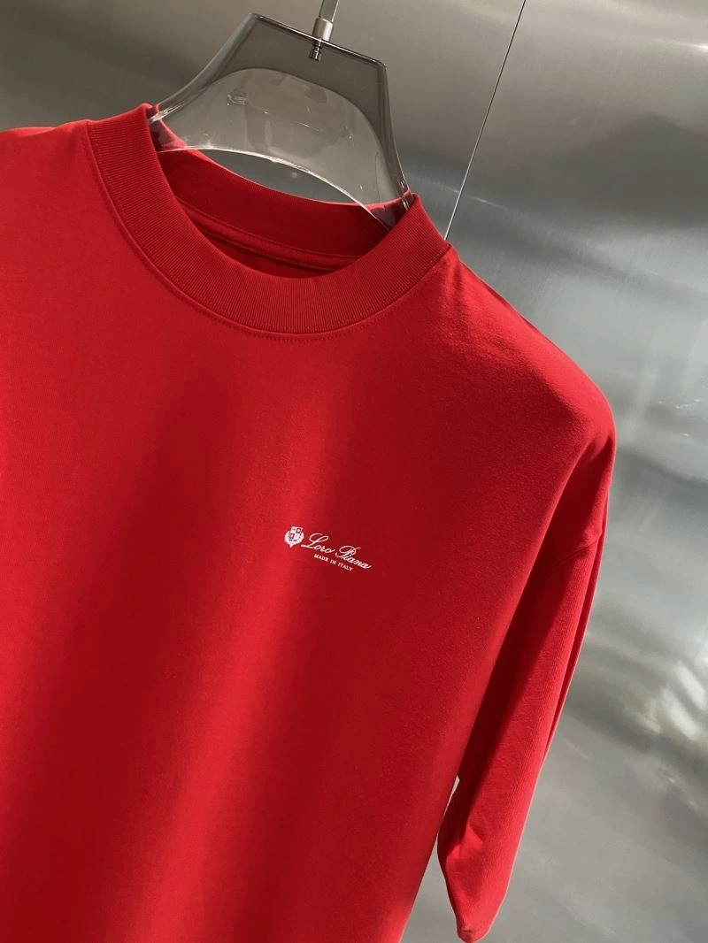 Low-cost Prada T-Shirts