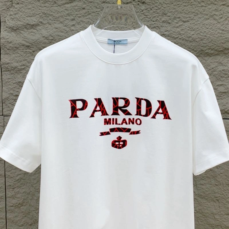 Low-cost Prada T-Shirts