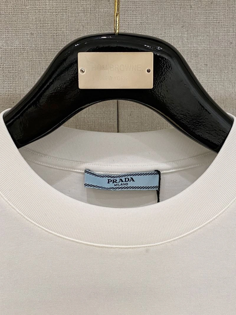 Inexpensive Prada T-Shirts
