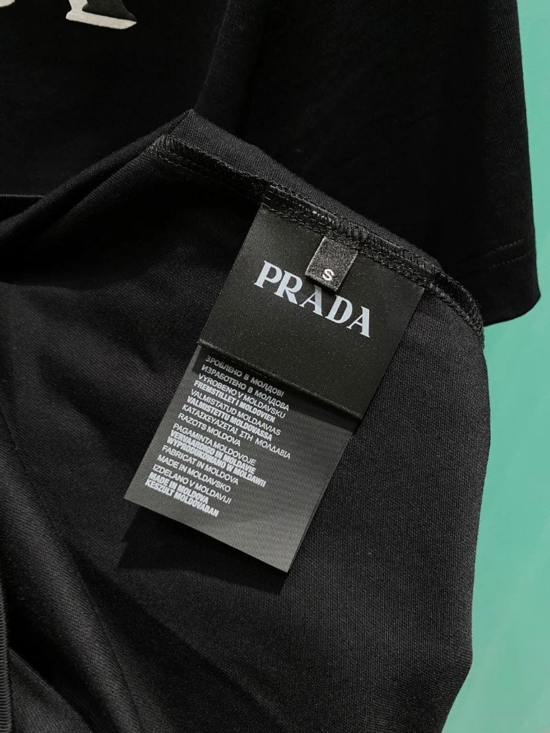 Bargain Prada T-Shirts