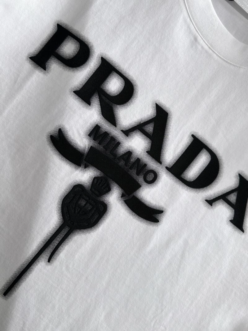 Low-cost Prada T-Shirts