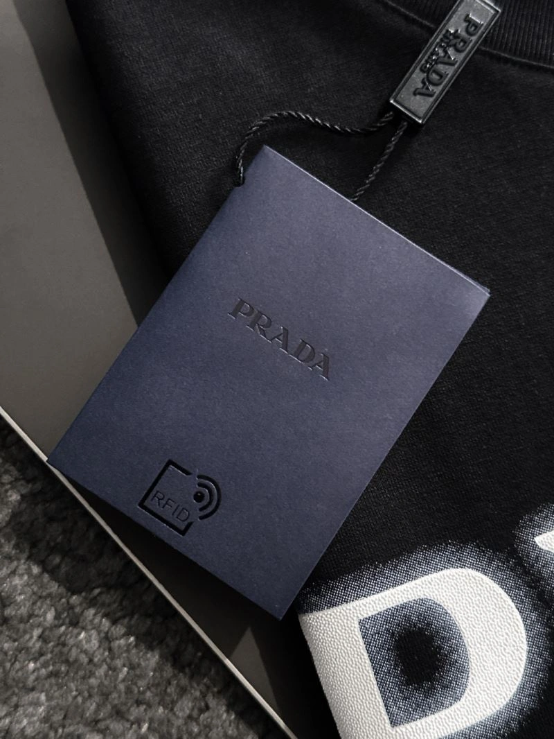 Bargain Prada T-Shirts