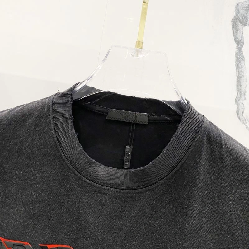 Inexpensive Prada T-Shirts