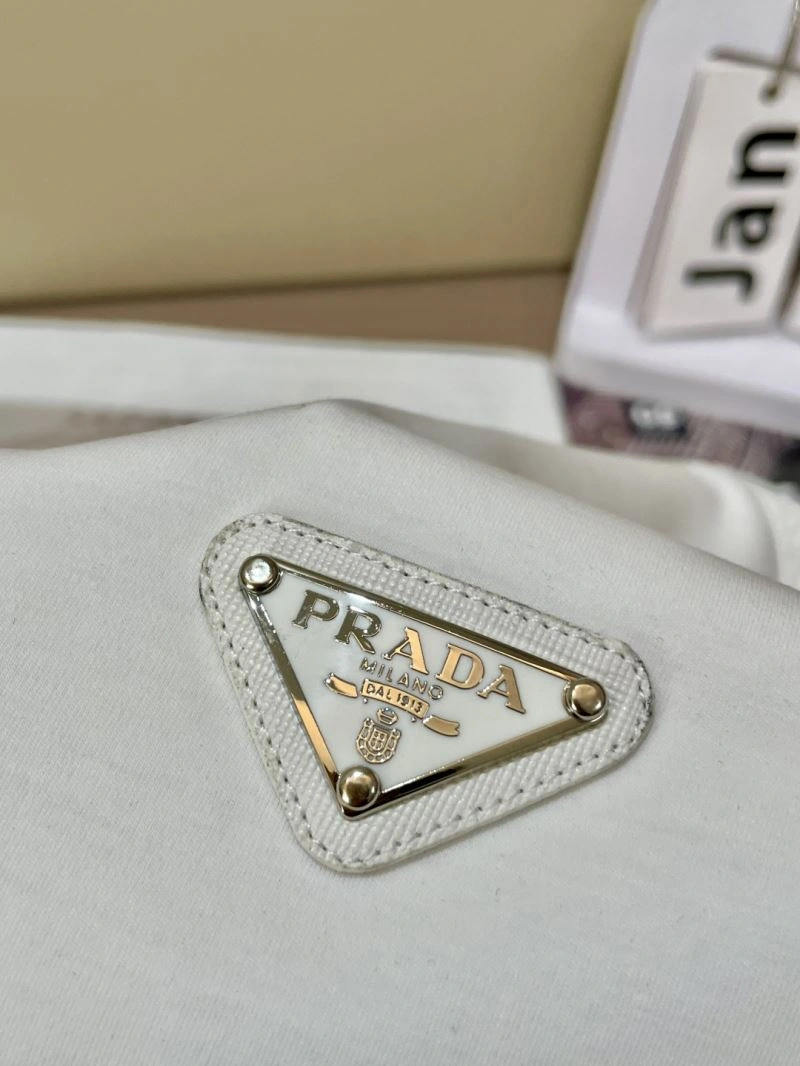 High fidelity Prada T-Shirts