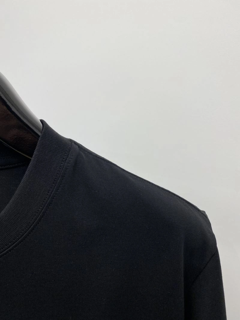 Low-cost Prada T-Shirts