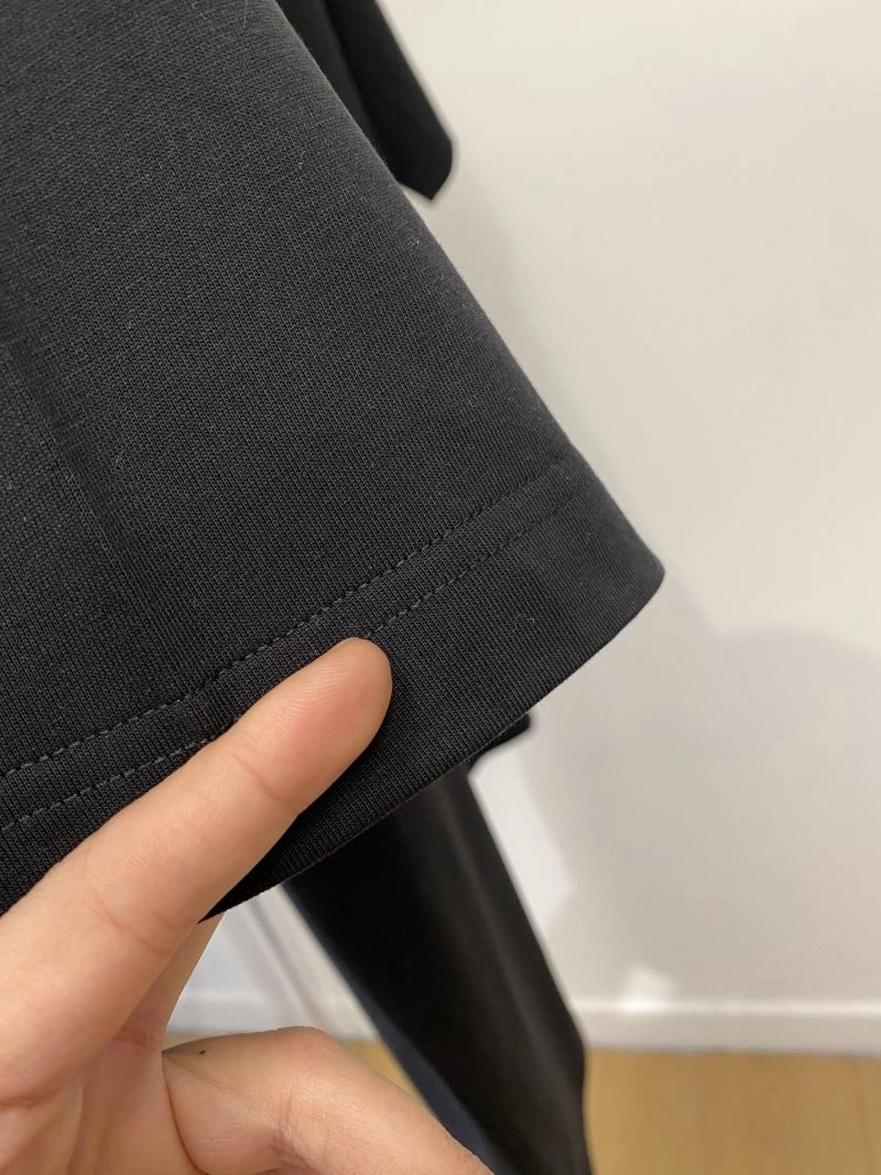 Low-cost Prada T-Shirts