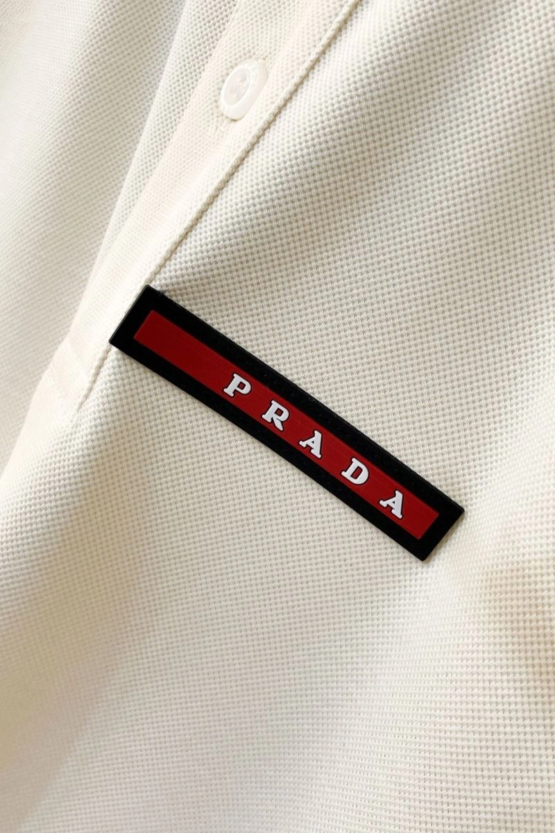 High fidelity Prada T-Shirts