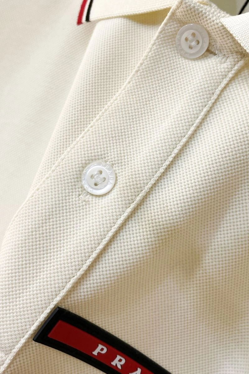 High fidelity Prada T-Shirts