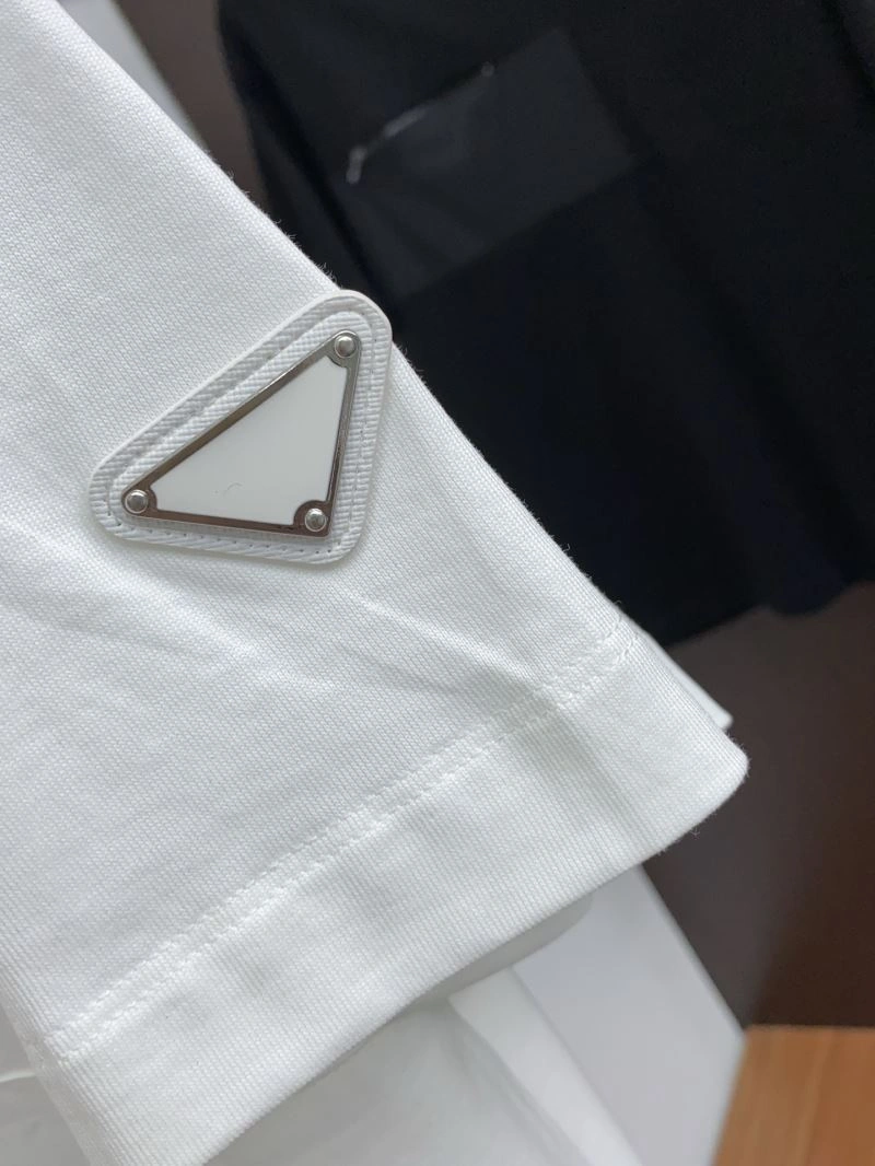 Original Prada T-Shirts