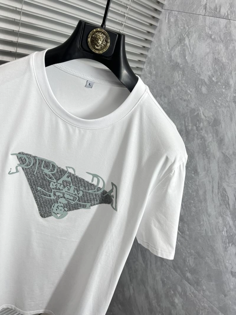 Low-cost Prada T-Shirts