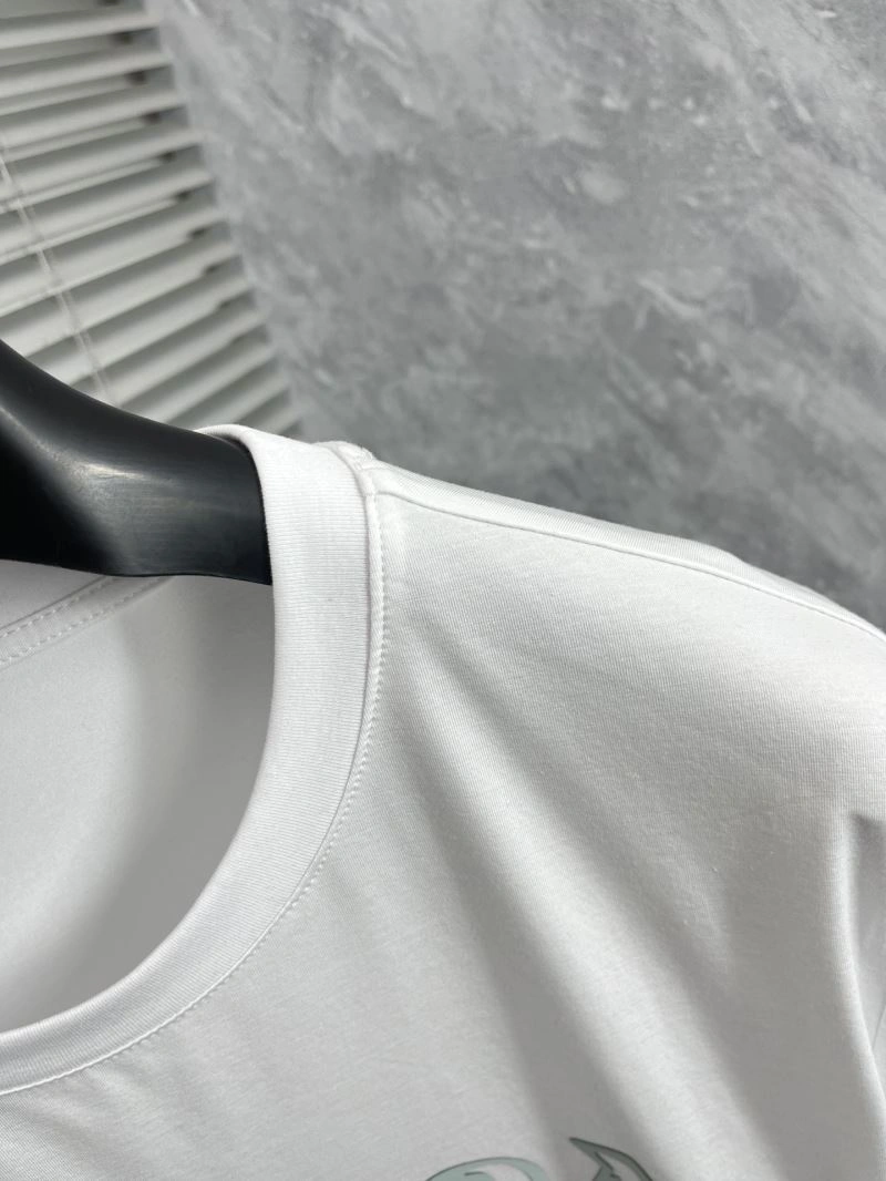 Low-cost Prada T-Shirts