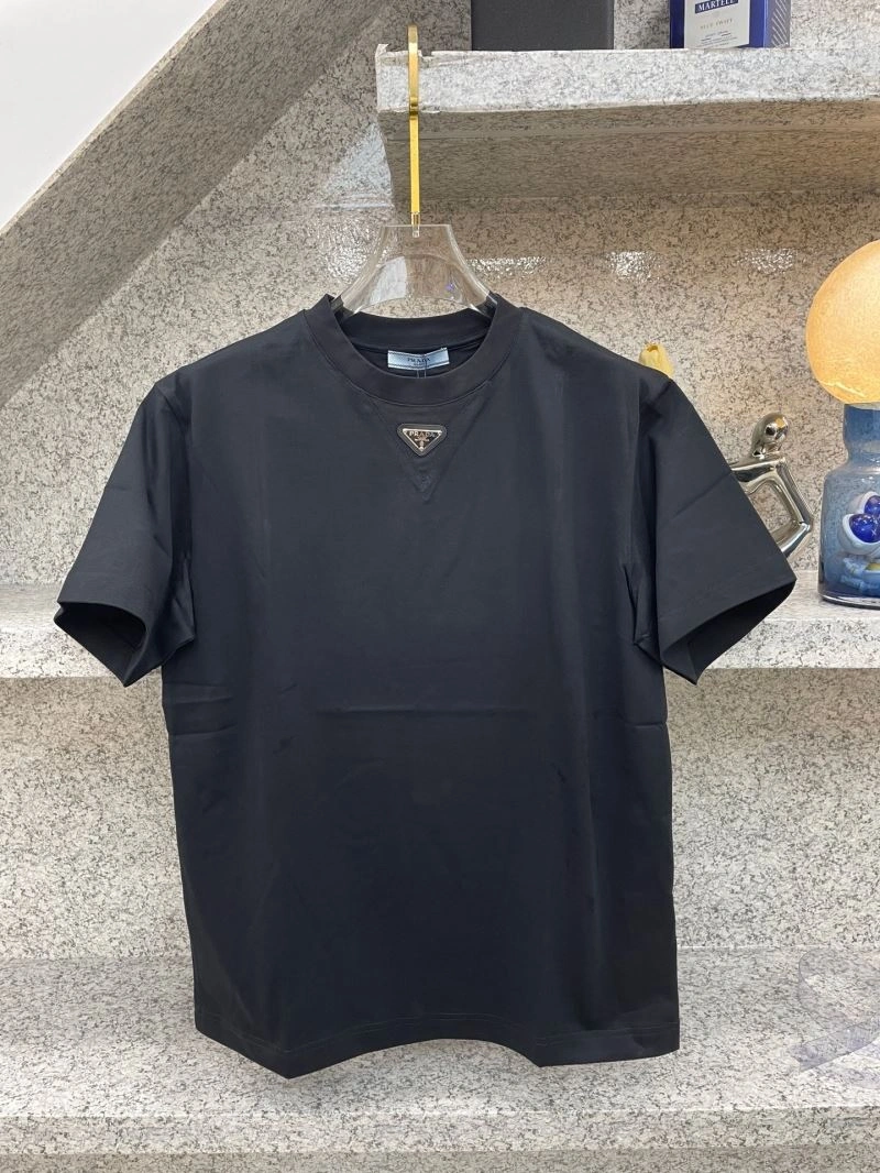 High fidelity Prada T-Shirts