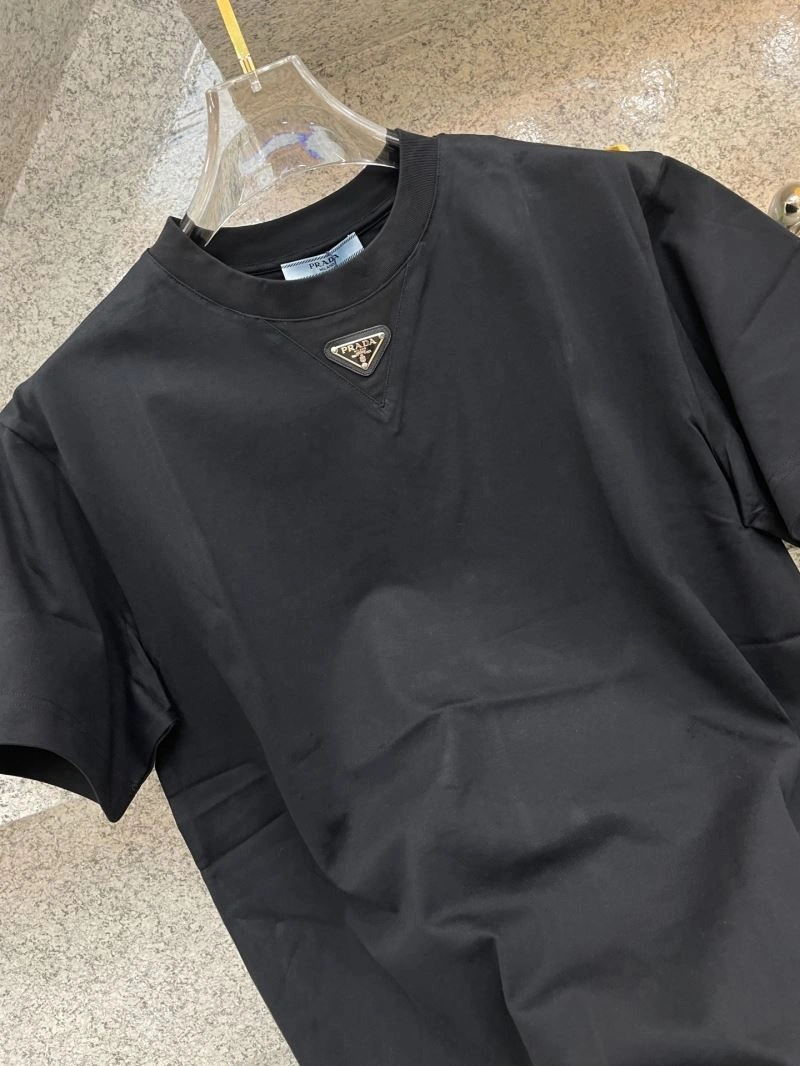 High fidelity Prada T-Shirts